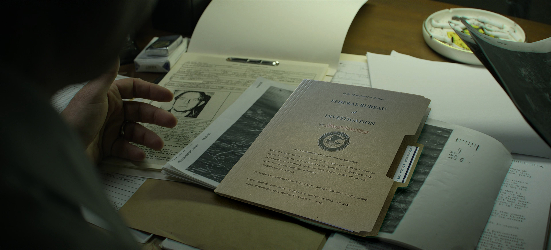 MINDHUNTER. S01: Emmy FYC DVD Set – The Fincher Analyst